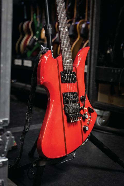 The Slash Guitar Collection: 8 Rare Treasures From Guns N’ Roses ...