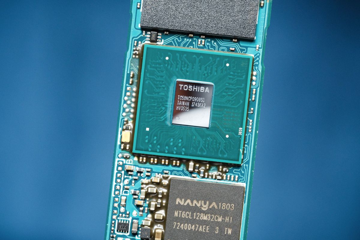 Toshiba XG6 M.2 NVMe SSD Review: Higher Density and Improved Efficiency ...