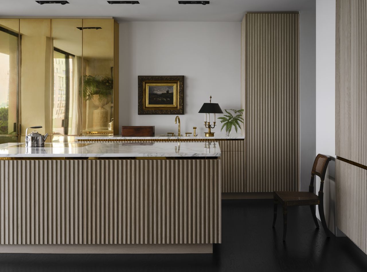 13 Kitchen Island Trends You'll See Everywhere in 2025 | Livingetc