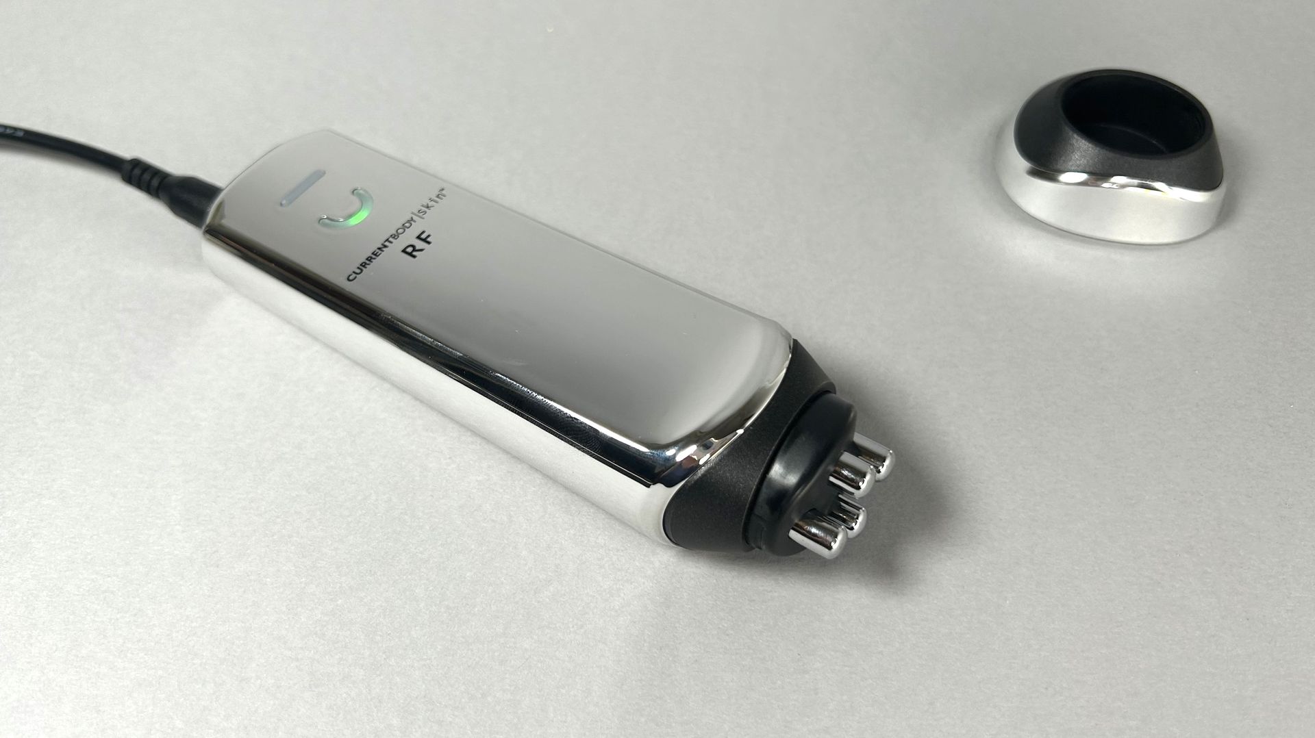 CurrentBody Skin RF Radio Frequency Skin Tightening Device review: get ...