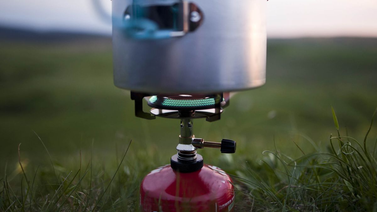 The best fuel for camping stoves: from canisters to liquid | Advnture