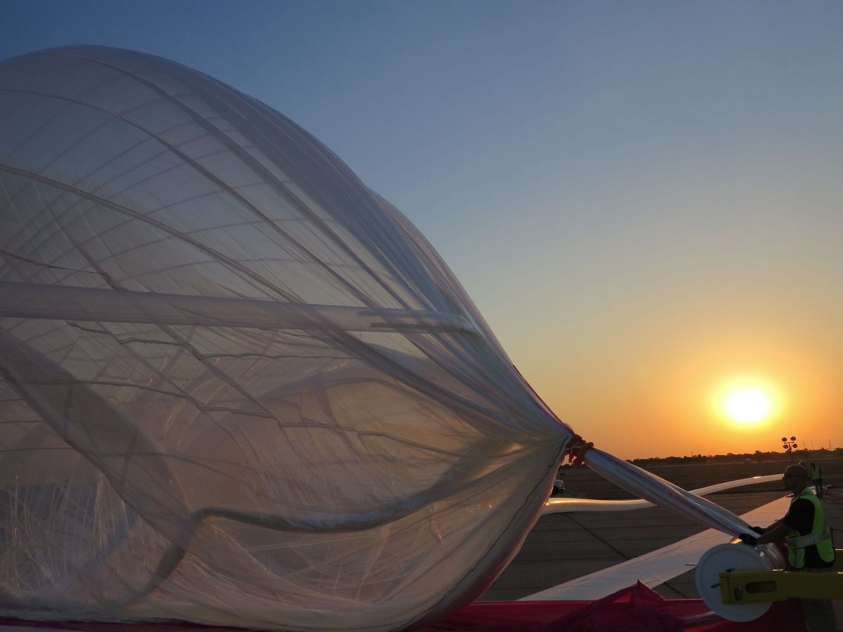 Record-Breaking Supersonic 'Near-Space Dive' in Photos | Space