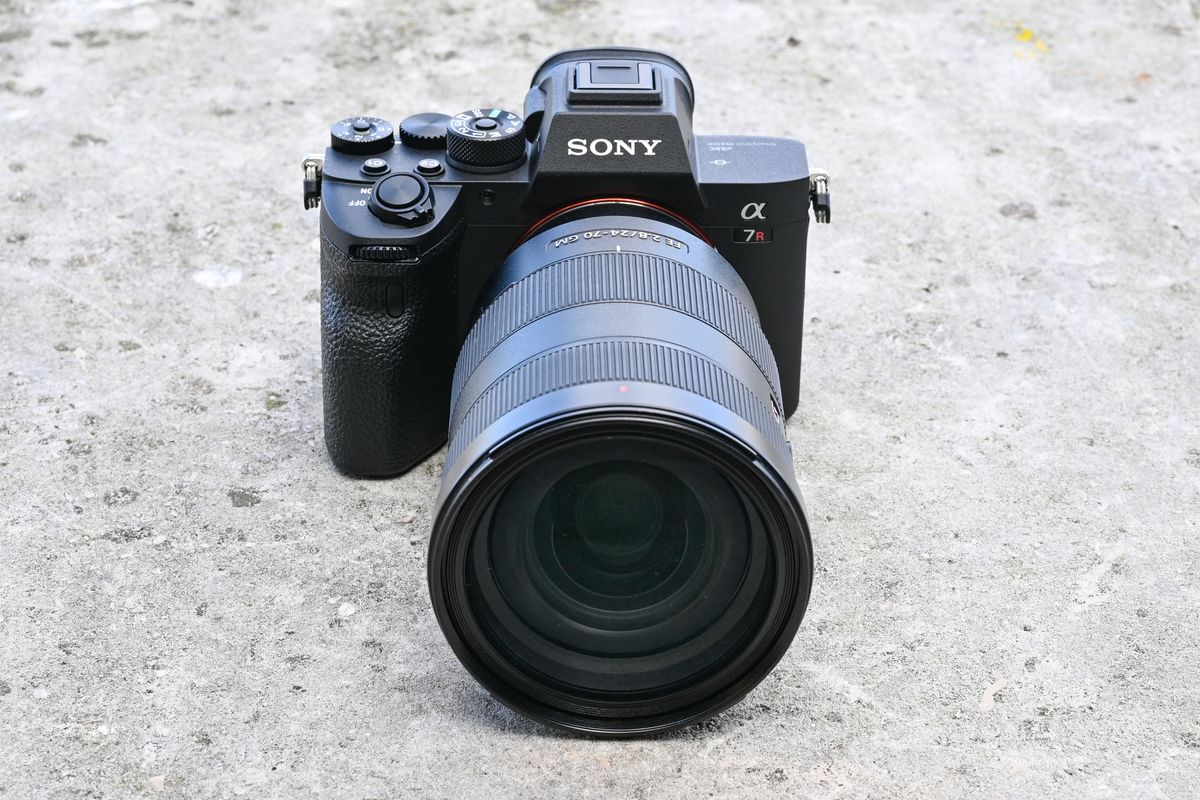 Build, handling and AF - Sony Alpha A7R IV review - Page 2 | TechRadar