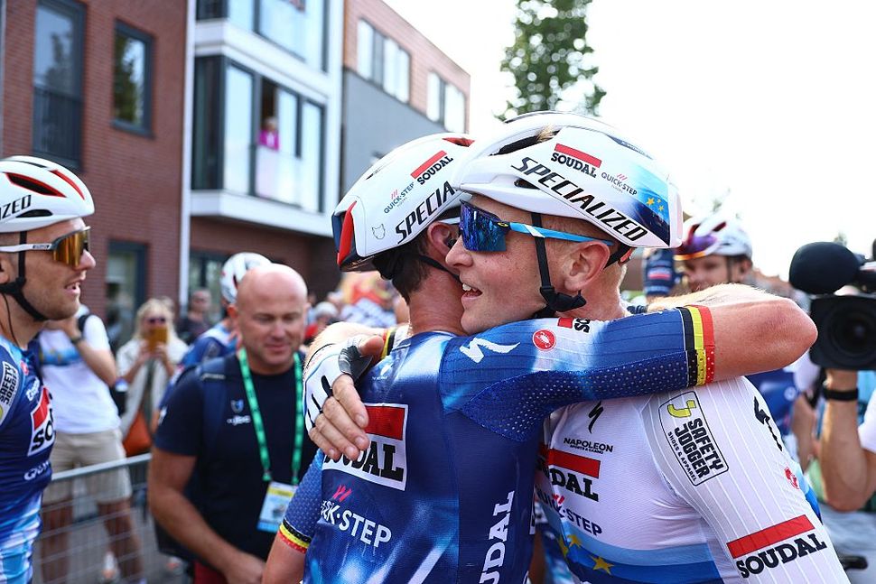 Renewi Tour stage 1: Tim Merlier fastest in bunch kick to win opening ...