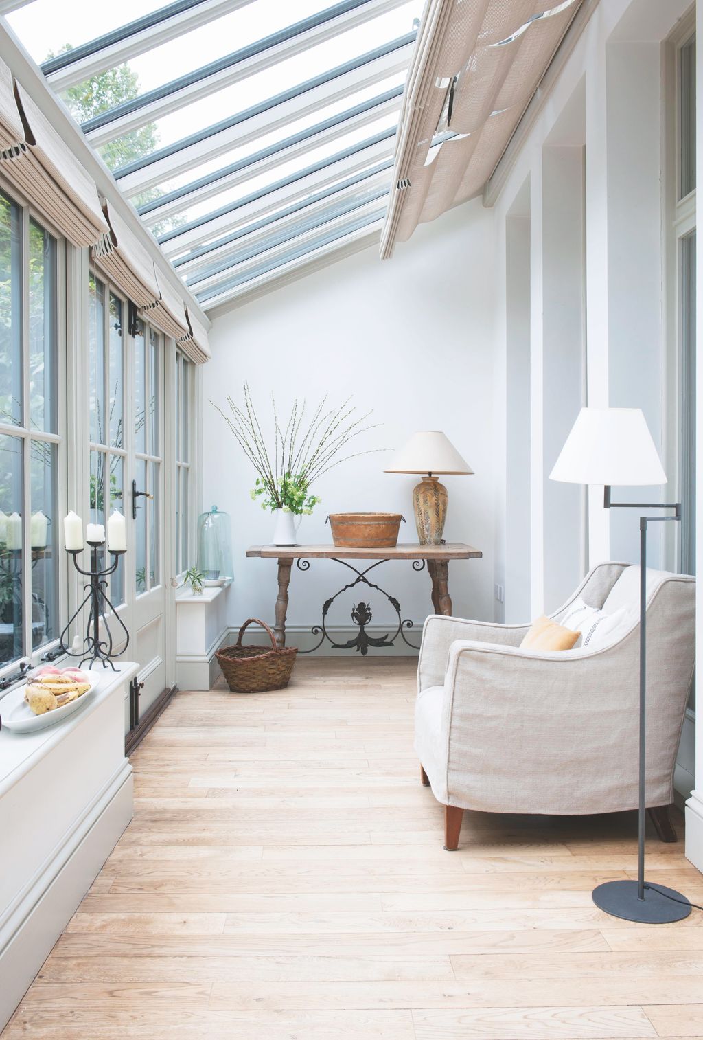 13 Conservatory Flooring Ideas for Use Throughout the Year | Homebuilding