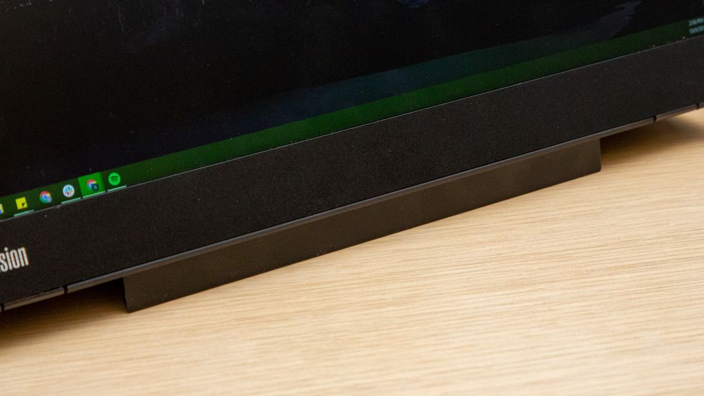 Lenovo ThinkVision M14 Portable Monitor | Tom's Hardware