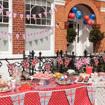 Street party ideas to throw a VE Day party in style – safely – in ...