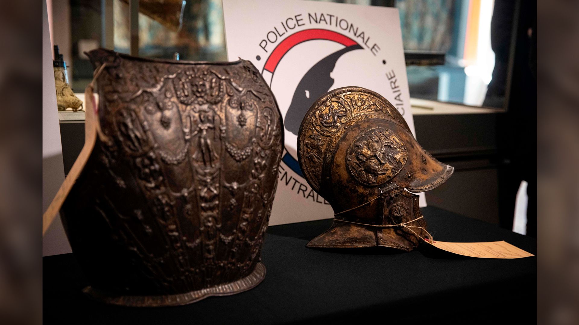 'Exceptional' Renaissance armor stolen from the Louvre 40 years ago is ...