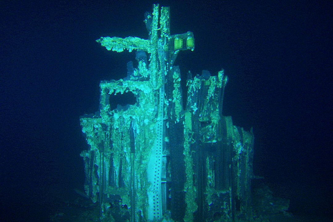 Apollo Moon Rocket Engines Raised from Seafloor by Amazon CEO | Space