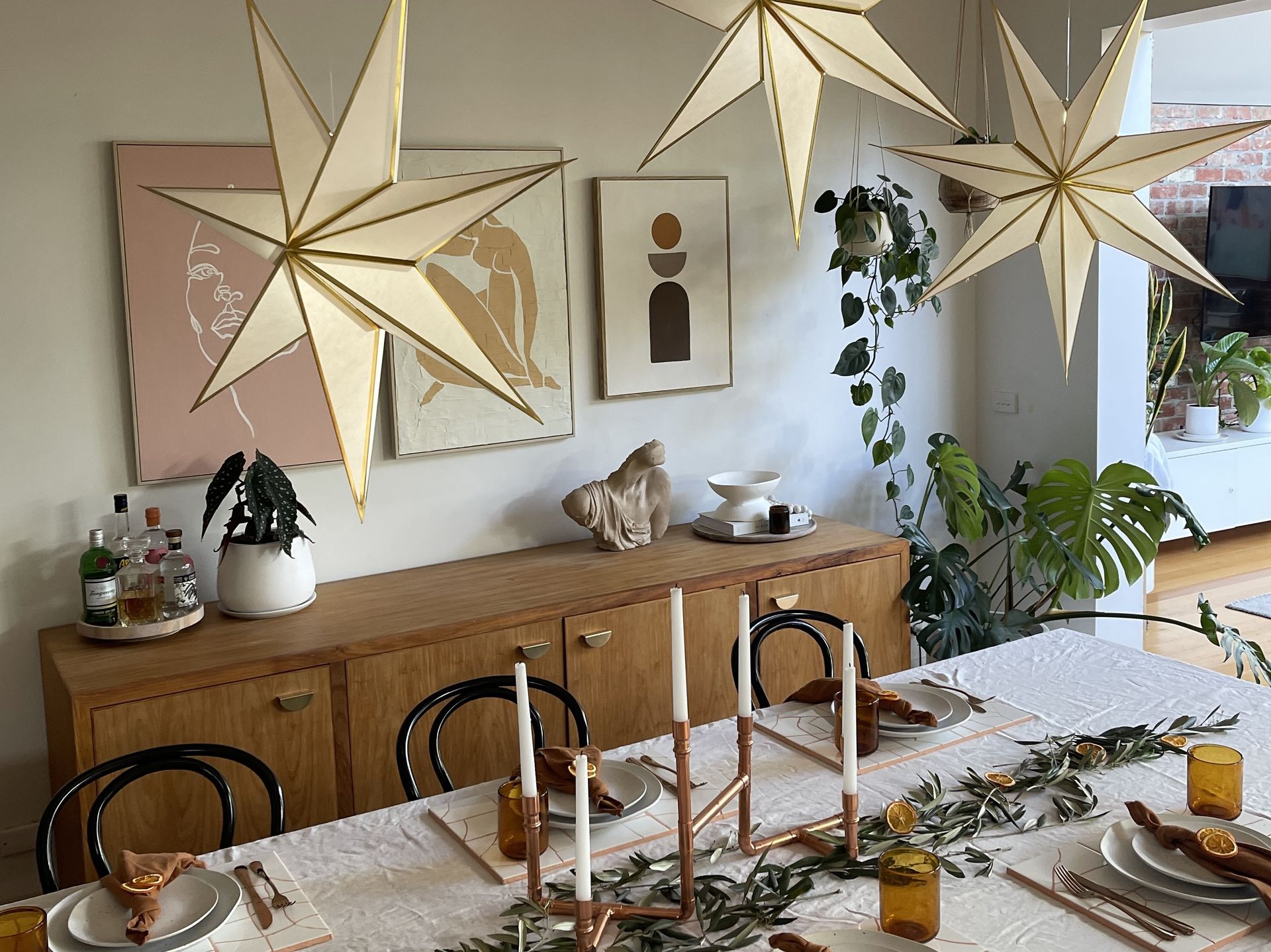 Try this IKEA hack for floating star lights this Christmas | Livingetc