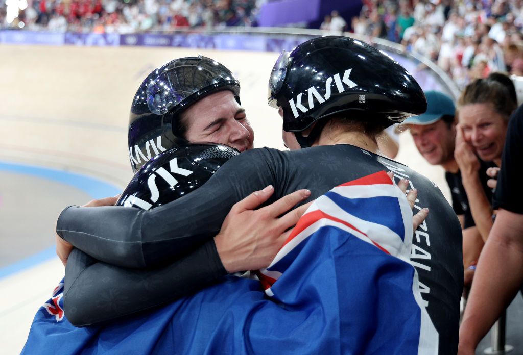 Paris Olympics: Great Britain secure gold and new world record in women ...