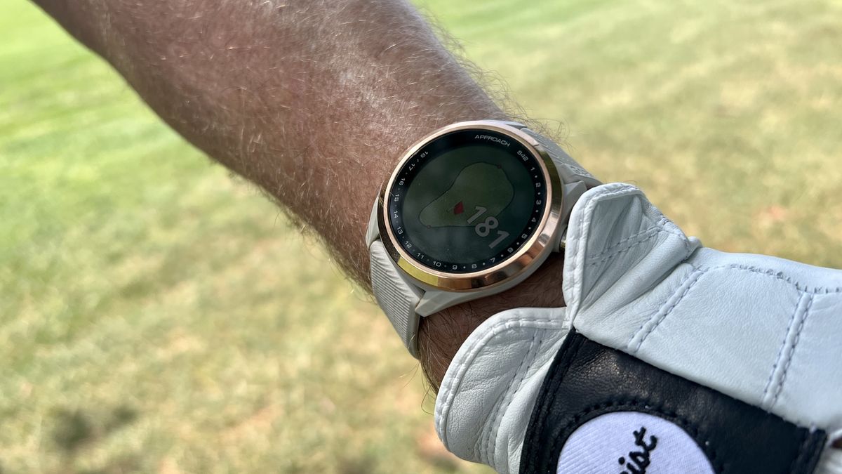 Garmin Approach S42 review | Tom's Guide