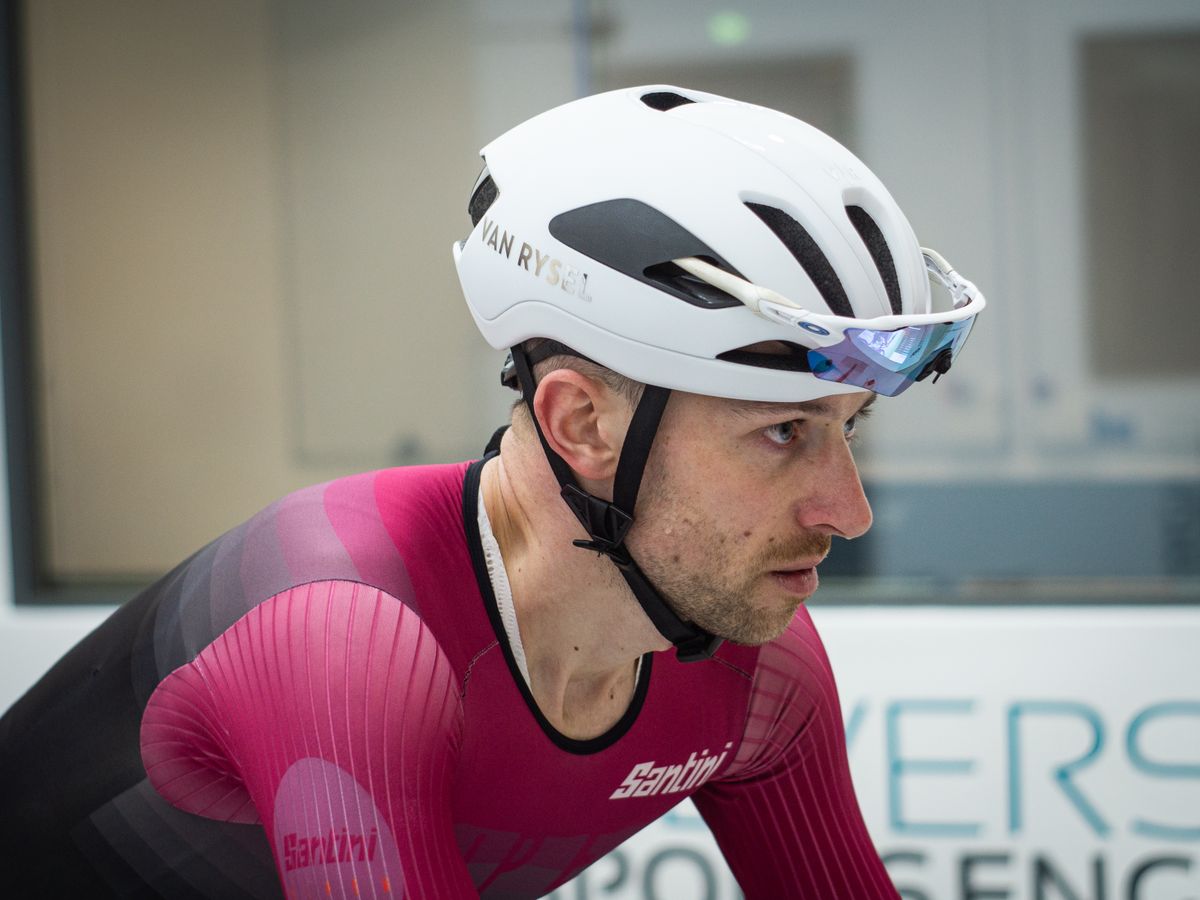 Van Rysel FCR aero helmet review: The best value aero helmet on the ...