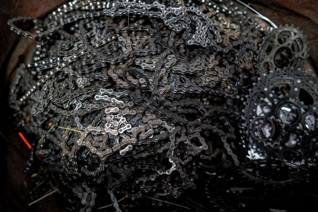 How do I put my bike chain back on if it falls off? | Cycling Weekly