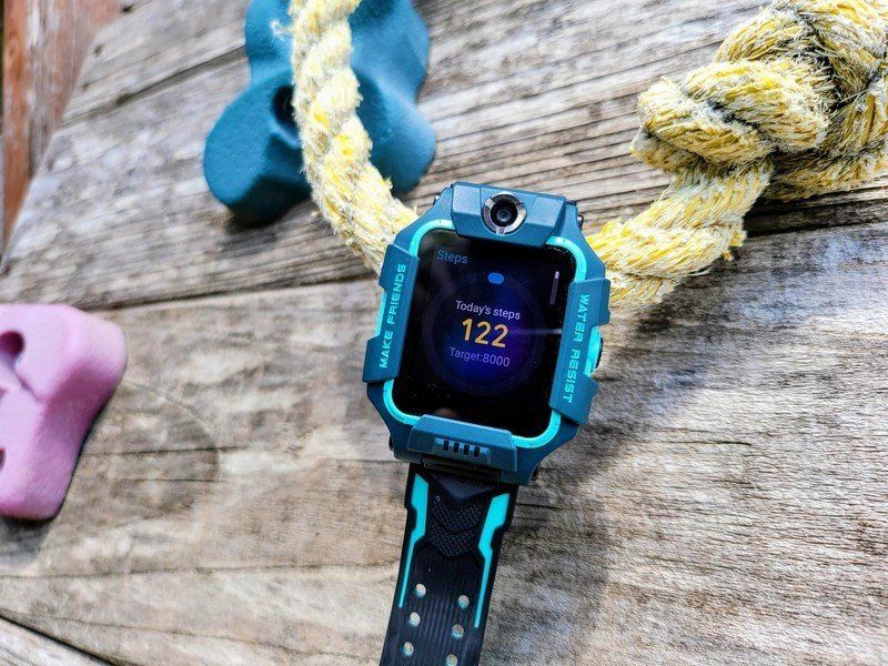 imoo Watch Phone Z6 review: Unique features with an inconsistent ...