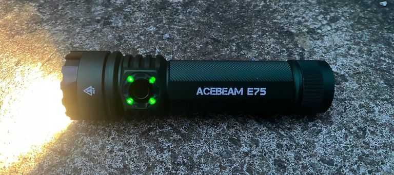 AceBeam E75 high-performance flashlight review | Advnture