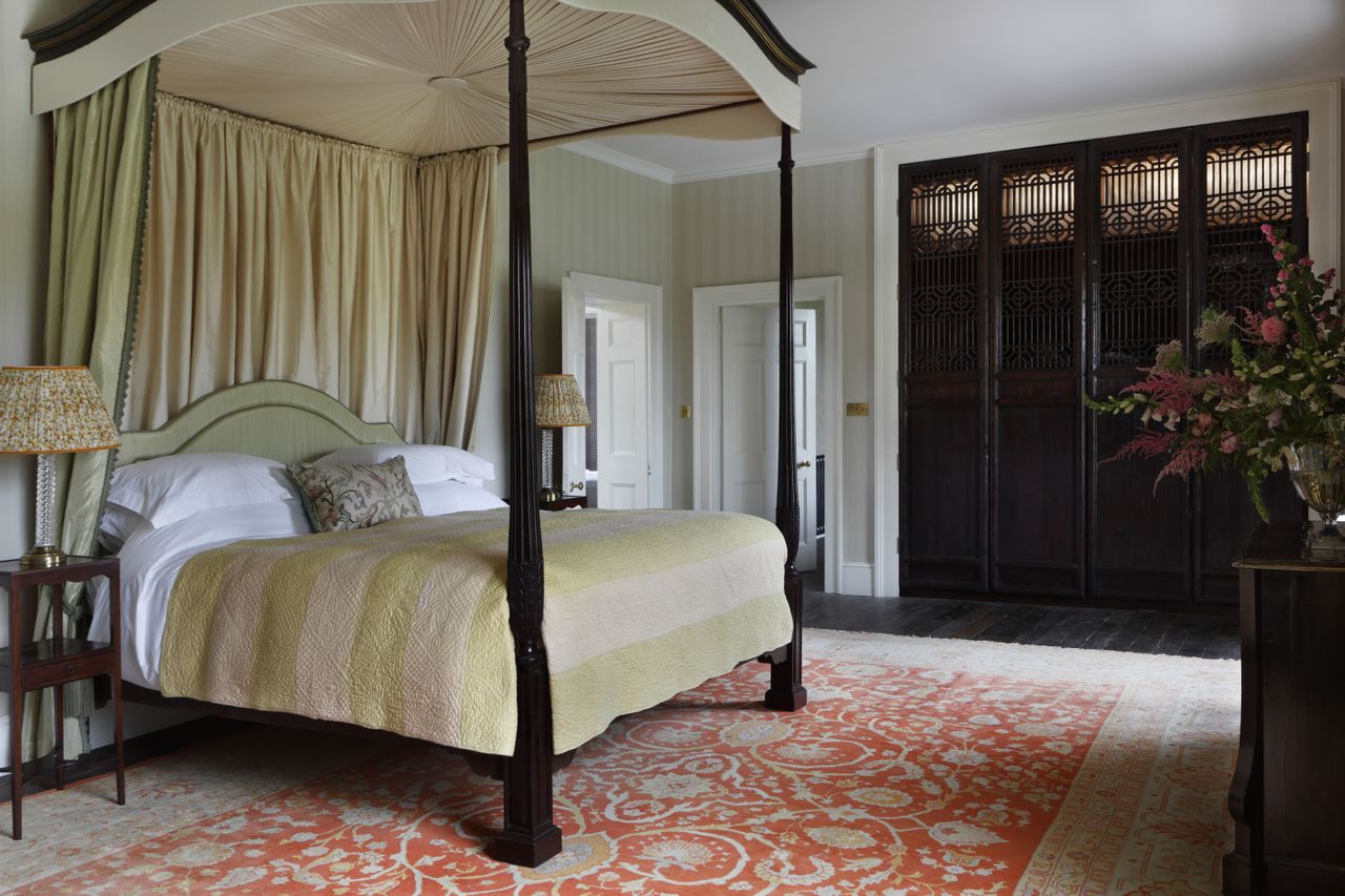 Choosing and styling a four poster bed – tips from VSP | Homes and Gardens