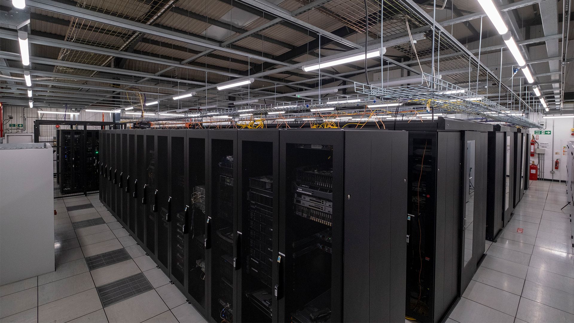 This UK data center provider wants to power 12,000 servers using solar ...
