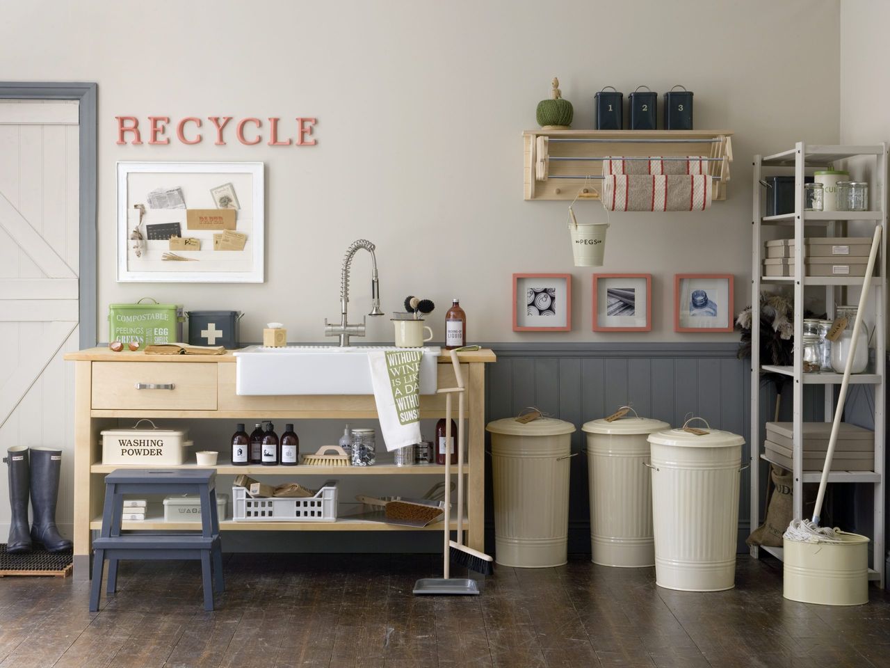 10 clever kitchen bin ideas for recycling and waste | Ideal Home