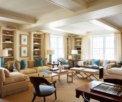 Transitional style in a classic Manhattan apartment | Homes and Gardens