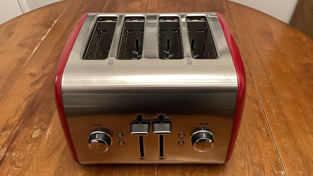 KitchenAid 4-Slice Toaster with Manual High-Lift Lever review | Tom's Guide