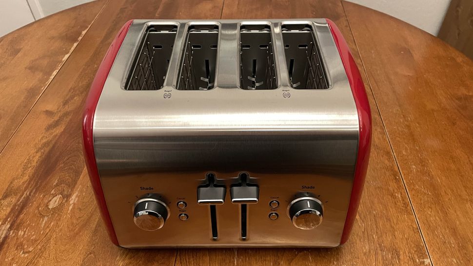 KitchenAid 4-Slice Toaster with Manual High-Lift Lever review | Tom's Guide