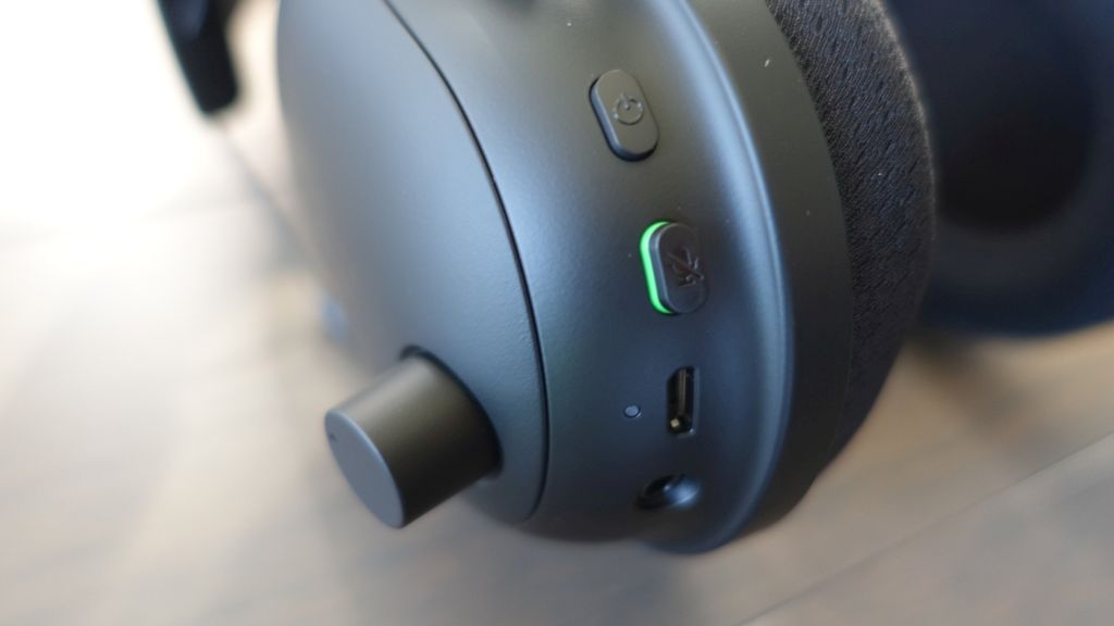 Razer Blackshark V2 Pro Review: Untethered Audio in a Quality Headset ...