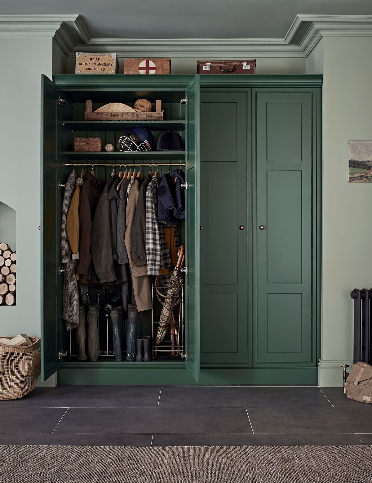 7 creative hallway storage ideas for a tidy entryway | Homebuilding