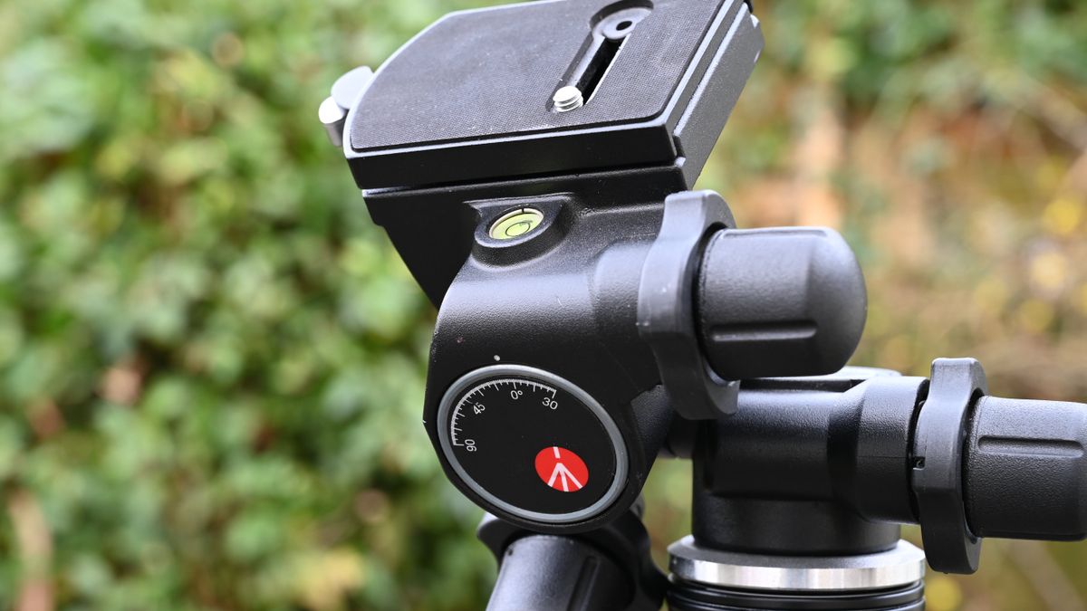 Manfrotto 410 Junior geared head review | Digital Camera World