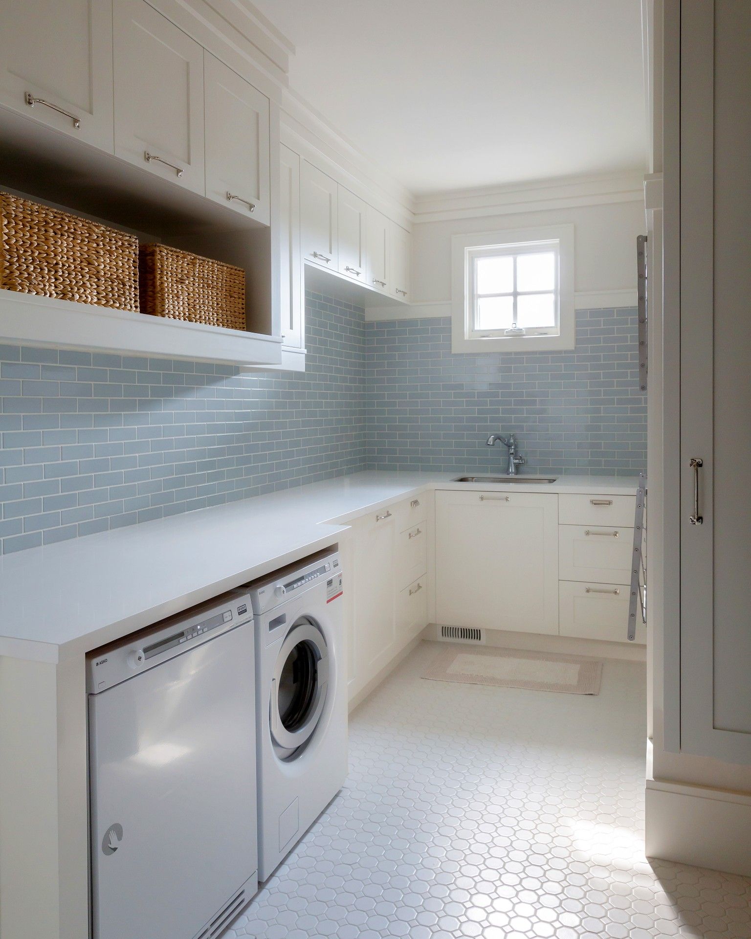 Laundry room countertop ideas: 8 materials and layouts to inspire ...