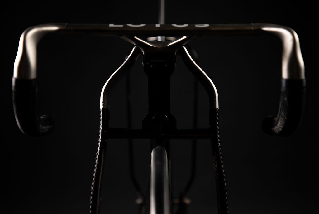 Lotus and Hope launch radical new track bike for 2020 Olympics ...
