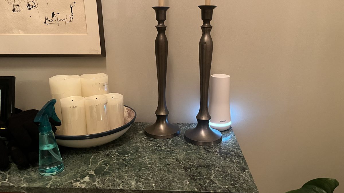Simplisafe Home Security System Review Easy Secure Techradar 1995