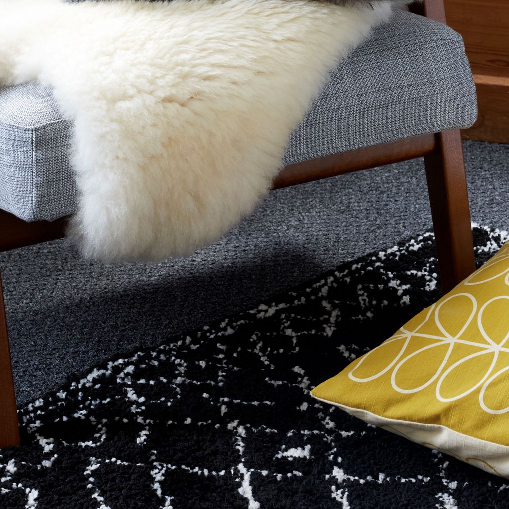 How to clean a wool rug: a step-by-step guide | Ideal Home