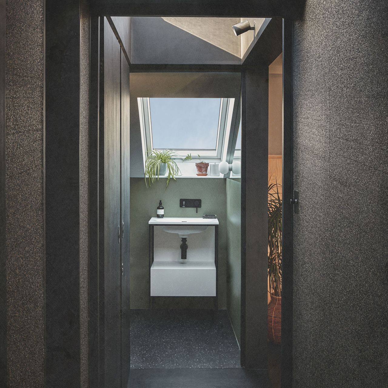 Building a loft conversion for more space has transformed this home ...