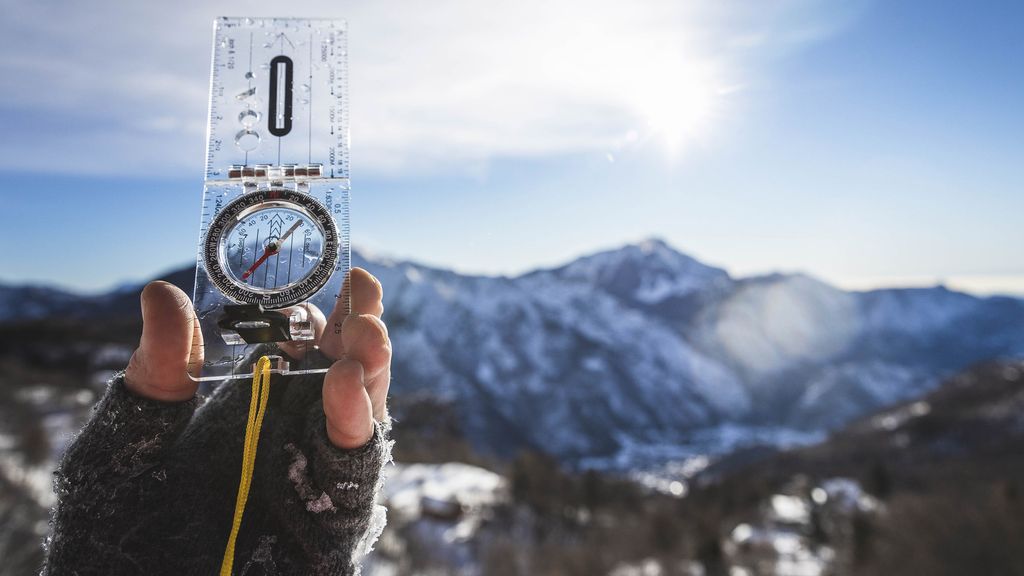Types of compass: how to choose the right navigational tool | Advnture