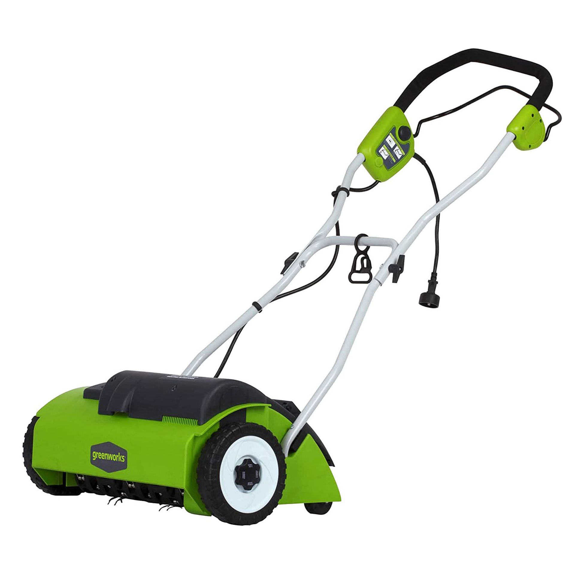 Scarifying vs dethatching: experts explain the differences | Homes and ...