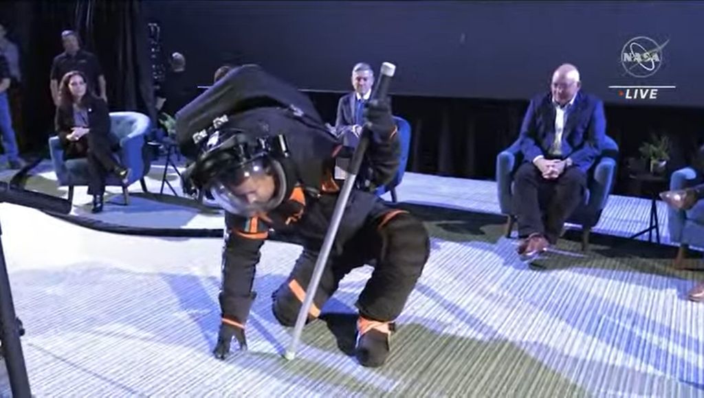 Axiom Space reveals prototype spacesuit for Artemis astronauts on the ...
