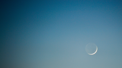 What is a new moon? Your guide, according to an astrologer | Marie ...