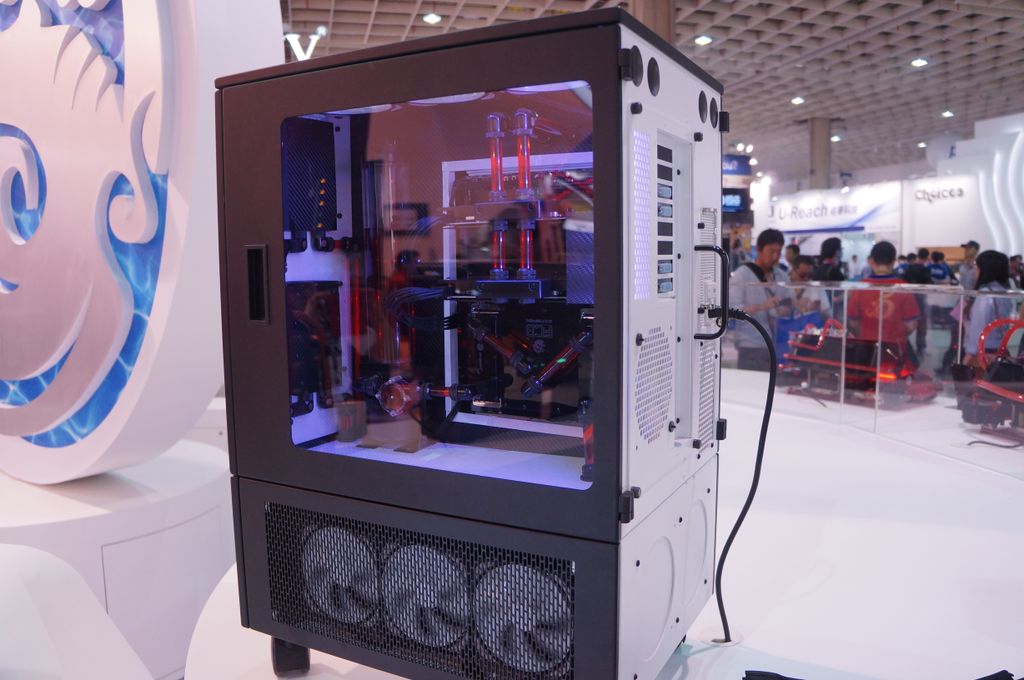 40 awesome custom rigs we saw at Computex | PC Gamer