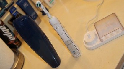 I brush my teeth with my smartphone and my smile is now cutting-edge ...