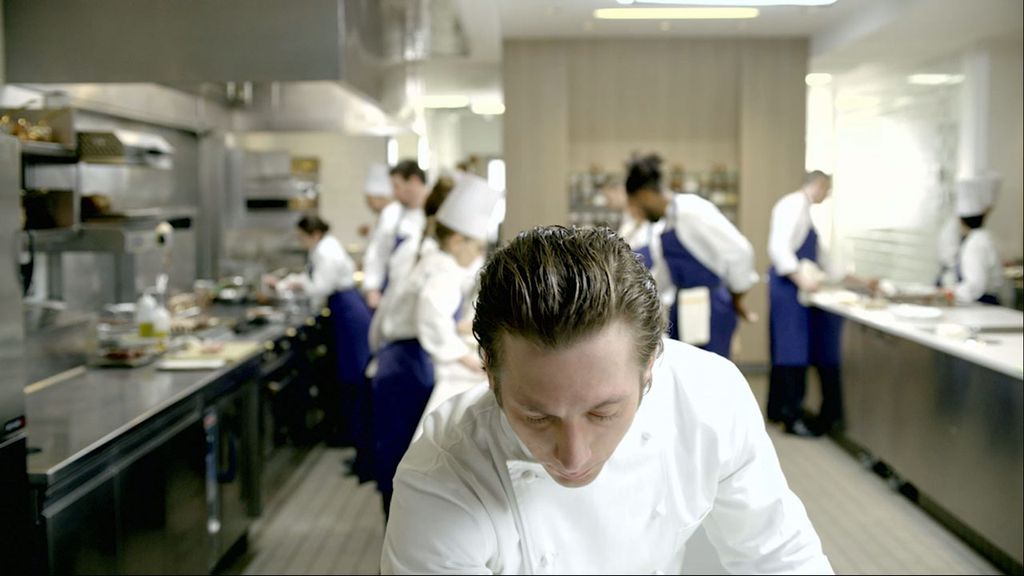 The Bear Renewed For Season 2 At FX, But Why Do Real-Life Chefs Keep ...