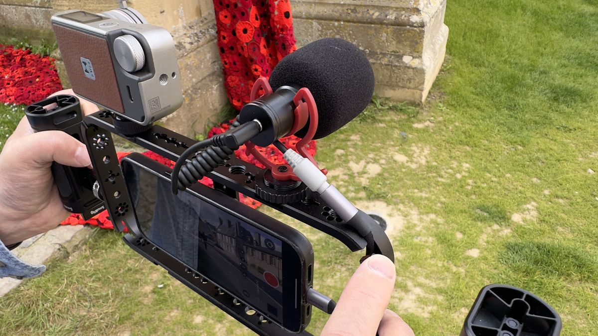 RØDE Phone Cage review: mount options aplenty on this solid iPhone cage ...