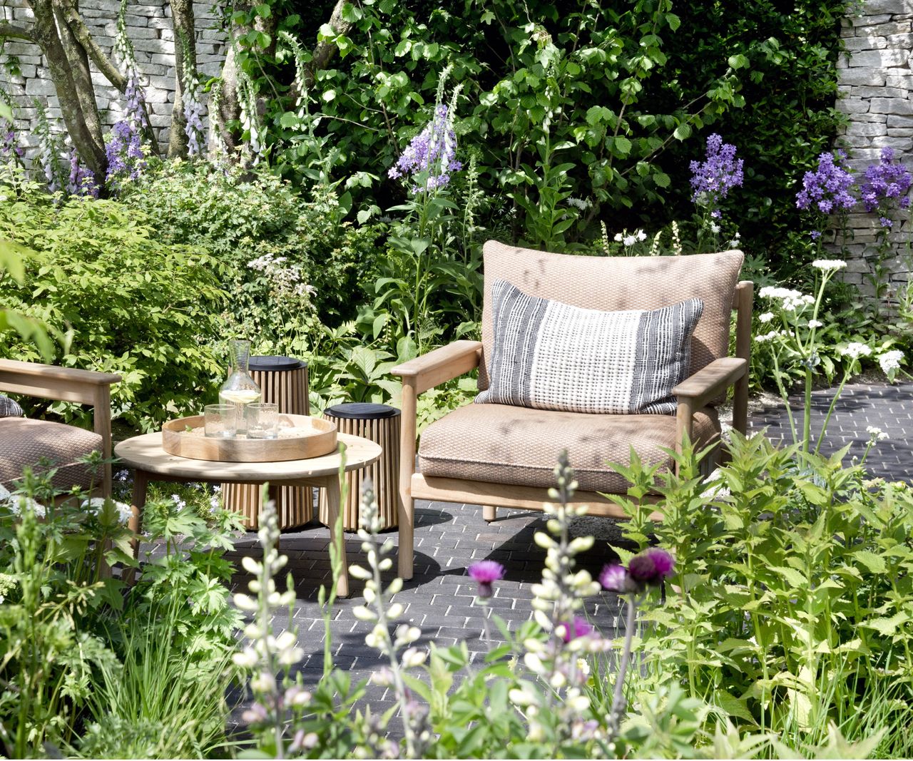Best plants for a sunny patio: 5 expert picks | Homes and Gardens