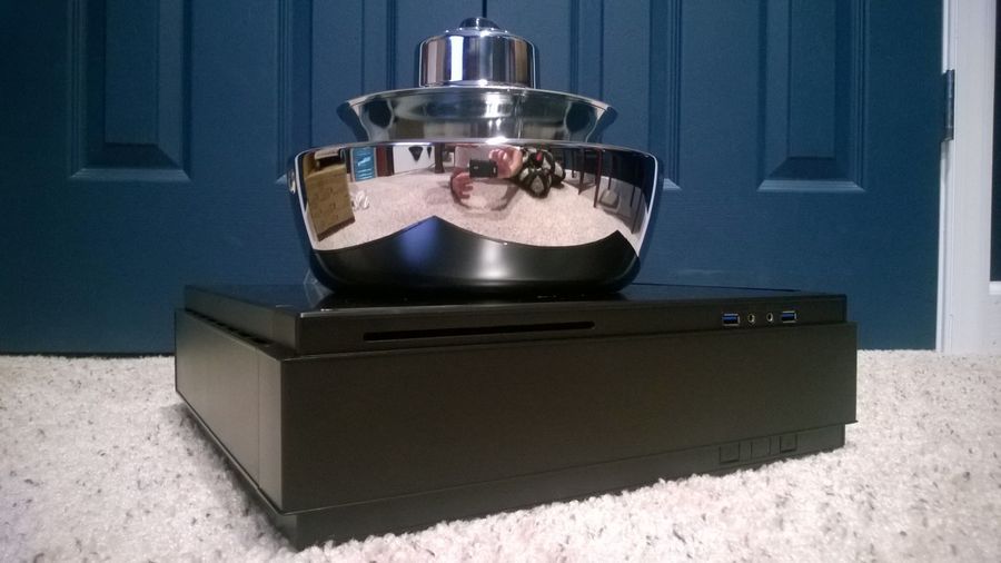 Build of the Week: RobCo Hoverbox is an ode to Fallout | PC Gamer