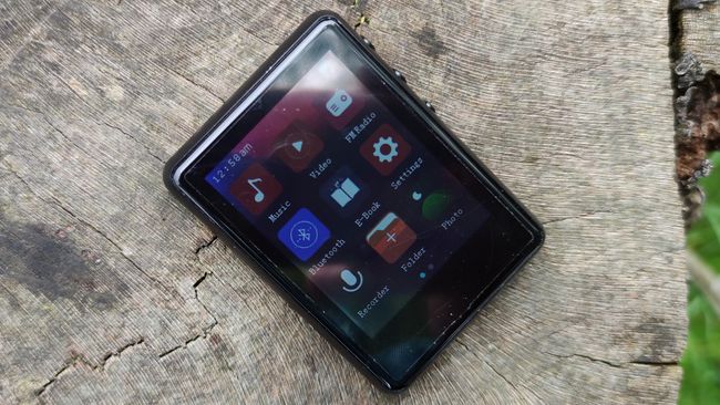 Mechen M3 review: A jack of all trades digital audio player but a ...