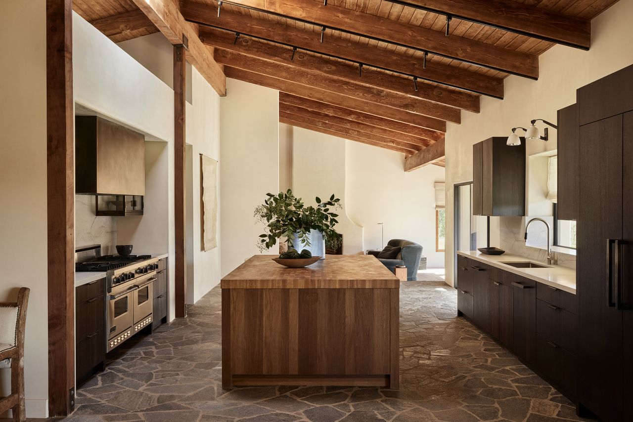This Home Proves These 4 Materials Are Perfect Together | Livingetc