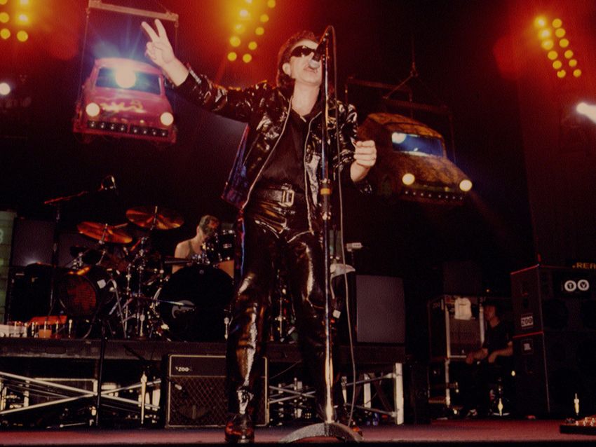 U2's Achtung Baby: 20th anniversary edition, bonus material track-by ...