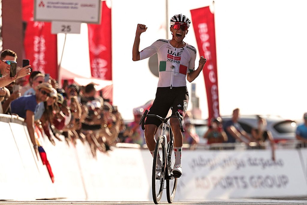 UAE Tour: Isaac del Toro triumphs on Jebel Hafeet summit finish to take ...