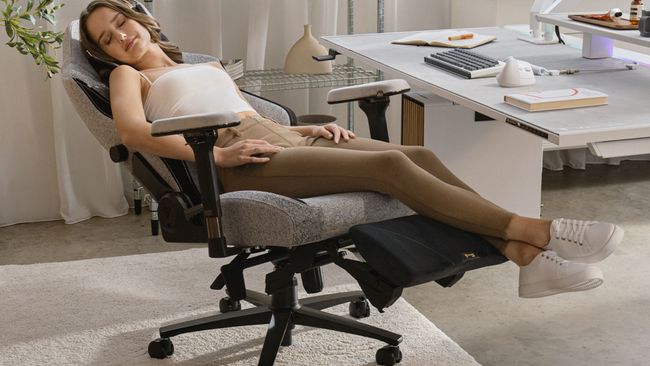 'Nap with incredible ease': Secretlab add-on turns your gaming chair ...