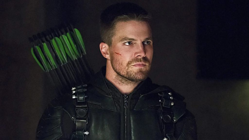 Would Stephen Amell Play Green Arrow In The DCU? Here's The Latest From ...